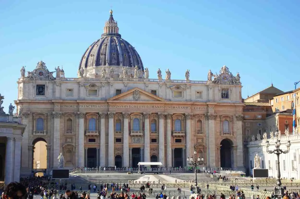 The Best Time to Visit Holy See: A Traveler's Guide