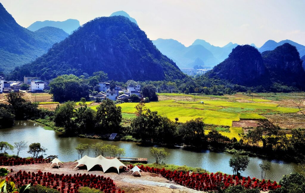Best Time to Visit Laos: Dry Season & Festivals